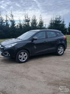 Melns Hyundai ix35 2010 Šilalė, ar dzinēja tilpumu 2.00 L un nobraukumu 280 tūkst. km par 5100 €, foto  vietnē AUTOMOTO.COM.LV