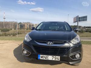 Melns Hyundai ix35 2010 Viļņa, ar dzinēja tilpumu 2.00 L un nobraukumu 235 tūkst. km par 4950 €, foto 4 vietnē AUTOMOTO.COM.LV
