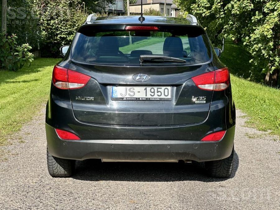 Melns Hyundai ix35 2010 Talsi, ar dzinēja tilpumu 2.00 L un nobraukumu 227 tūkst. km par 5970 €, foto 4 vietnē AUTOMOTO.COM.LV