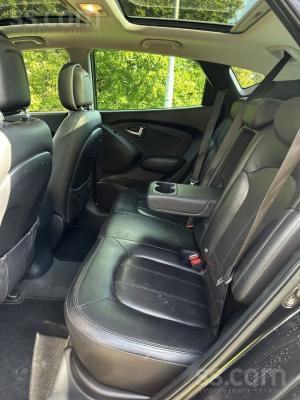 Melns Hyundai ix35 2010 Talsi, ar dzinēja tilpumu 2.00 L un nobraukumu 227 tūkst. km par 5970 €, foto 12 vietnē AUTOMOTO.COM.LV