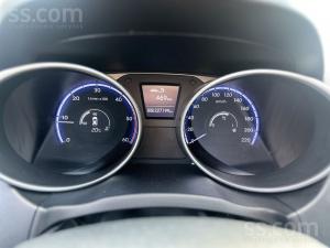 Melns Hyundai ix35 2010 Talsi, ar dzinēja tilpumu 2.00 L un nobraukumu 227 tūkst. km par 5970 €, foto 19 vietnē AUTOMOTO.COM.LV