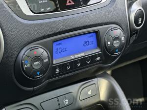 Melns Hyundai ix35 2010 Talsi, ar dzinēja tilpumu 2.00 L un nobraukumu 227 tūkst. km par 5970 €, foto 23 vietnē AUTOMOTO.COM.LV
