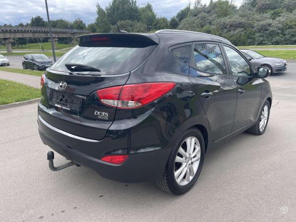 Melns Hyundai ix35 2010 Kauņa, ar dzinēja tilpumu 2.00 L un nobraukumu 287 tūkst. km par 3950 €, foto 9 vietnē AUTOMOTO.COM.LV