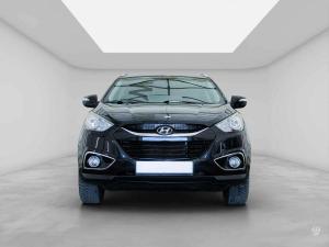 Black Hyundai ix35 2010 in Kaunas, with an engine capacity of 2.00 L and mileage of 289 thousand km for 5490 €, photo 3 on AUTOMOTO.COM.LV