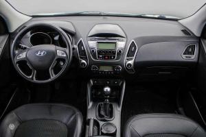 Black Hyundai ix35 2010 in Kaunas, with an engine capacity of 2.00 L and mileage of 289 thousand km for 5490 €, photo 13 on AUTOMOTO.COM.LV