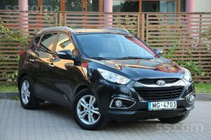 Melns Hyundai ix35 2010 Rīga, ar dzinēja tilpumu 2.00 L un nobraukumu 203 tūkst. km par 4250 €, foto  vietnē AUTOMOTO.COM.LV