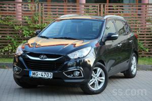 Melns Hyundai ix35 2010 Rīga, ar dzinēja tilpumu 2.00 L un nobraukumu 203 tūkst. km par 4250 €, foto 3 vietnē AUTOMOTO.COM.LV