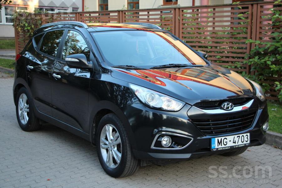 Melns Hyundai ix35 2010 Rīga, ar dzinēja tilpumu 2.00 L un nobraukumu 203 tūkst. km par 4250 €, foto 9 vietnē AUTOMOTO.COM.LV