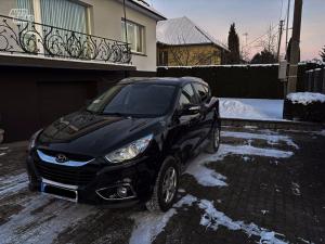 Black Hyundai ix35 2011 in Vilkaviskis, with an engine capacity of 2.00 L and mileage of 132 thousand km for 5000 €, photo  on AUTOMOTO.COM.LV