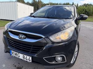 Melns Hyundai ix35 2011 Kauņa, ar dzinēja tilpumu 2.00 L un nobraukumu 385 tūkst. km par 3999 €, foto  vietnē AUTOMOTO.COM.LV