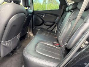 Melns Hyundai ix35 2011 Kauņa, ar dzinēja tilpumu 2.00 L un nobraukumu 385 tūkst. km par 3999 €, foto 15 vietnē AUTOMOTO.COM.LV