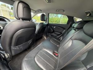 Melns Hyundai ix35 2011 Kauņa, ar dzinēja tilpumu 2.00 L un nobraukumu 385 tūkst. km par 3999 €, foto 16 vietnē AUTOMOTO.COM.LV