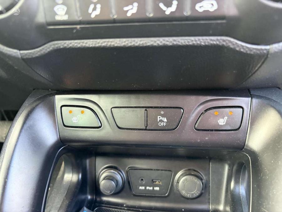 Melns Hyundai ix35 2011 Kauņa, ar dzinēja tilpumu 2.00 L un nobraukumu 385 tūkst. km par 3999 €, foto 21 vietnē AUTOMOTO.COM.LV