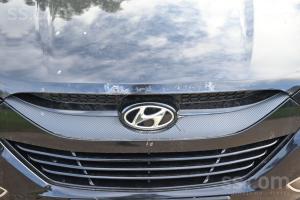 Black Hyundai ix35 2011 in Jurmala, with an engine capacity of 2.00 L and mileage of 181 thousand km for 3500 €, photo 8 on AUTOMOTO.COM.LV