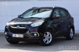Melns Hyundai ix35 2012 Rīga, ar dzinēja tilpumu 2.00 L un nobraukumu 0 tūkst. km par 6500 €, foto 1 vietnē AUTOMOTO.COM.LV