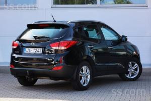 Melns Hyundai ix35 2012 Rīga, ar dzinēja tilpumu 2.00 L un nobraukumu 0 tūkst. km par 6500 €, foto 4 vietnē AUTOMOTO.COM.LV