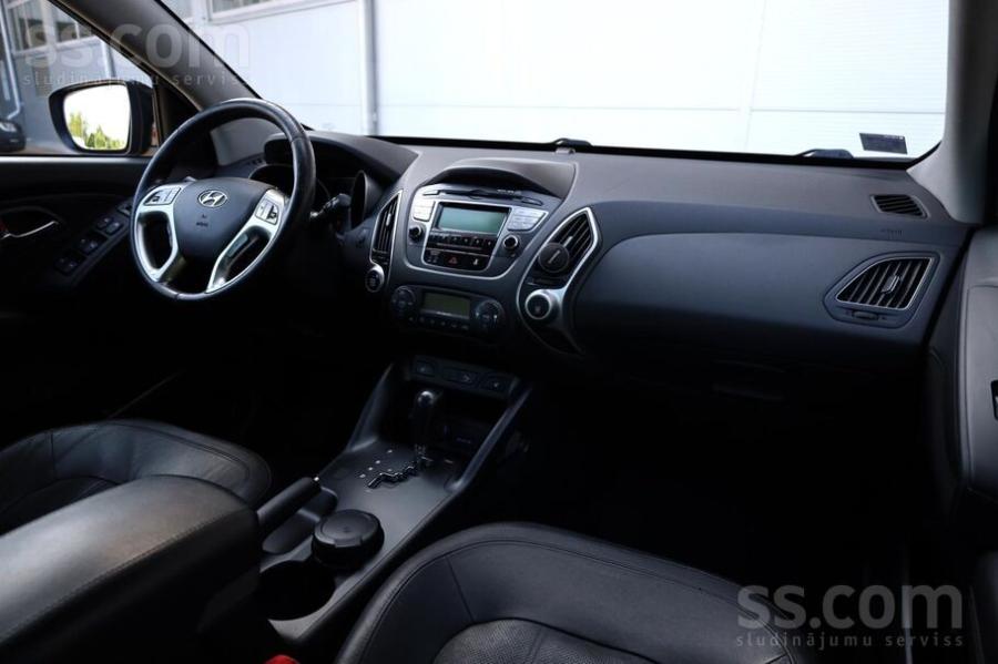 Melns Hyundai ix35 2012 Rīga, ar dzinēja tilpumu 2.00 L un nobraukumu 0 tūkst. km par 6500 €, foto 9 vietnē AUTOMOTO.COM.LV