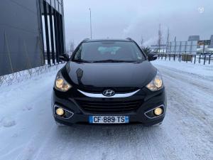 Melns Hyundai ix35 2012 Viļņa, ar dzinēja tilpumu 2.00 L un nobraukumu 168 tūkst. km par 6900 €, foto 7 vietnē AUTOMOTO.COM.LV