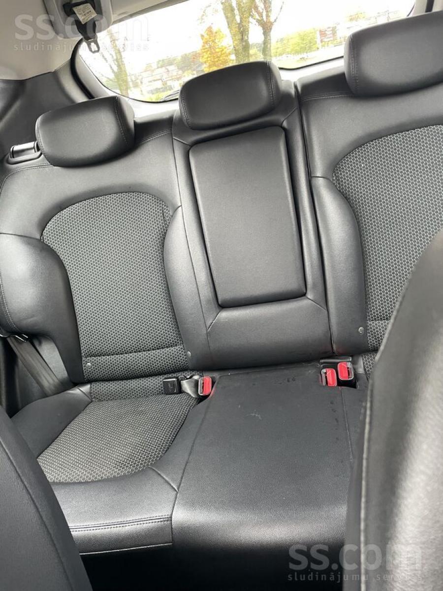 Melns Hyundai ix35 2012 Rīga, ar dzinēja tilpumu 2.00 L un nobraukumu 166 tūkst. km par 5955 €, foto 10 vietnē AUTOMOTO.COM.LV