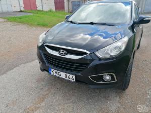 Melns Hyundai ix35 2012 Molėtai, ar dzinēja tilpumu 2.00 L un nobraukumu 379 tūkst. km par 3150 €, foto 3 vietnē AUTOMOTO.COM.LV