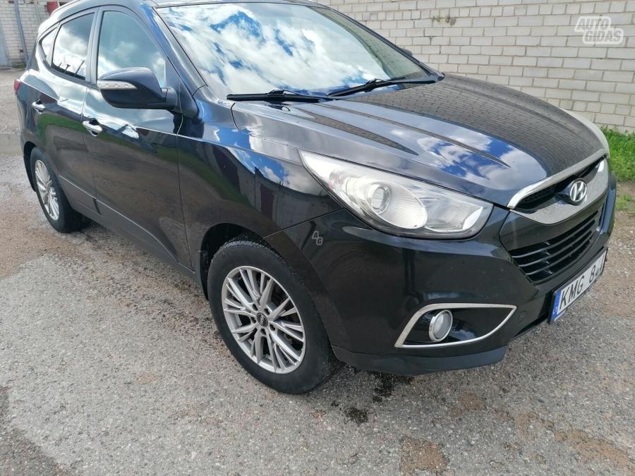 Melns Hyundai ix35 2012 Molėtai, ar dzinēja tilpumu 2.00 L un nobraukumu 379 tūkst. km par 3150 €, foto 5 vietnē AUTOMOTO.COM.LV