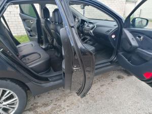 Melns Hyundai ix35 2012 Molėtai, ar dzinēja tilpumu 2.00 L un nobraukumu 379 tūkst. km par 3150 €, foto 12 vietnē AUTOMOTO.COM.LV