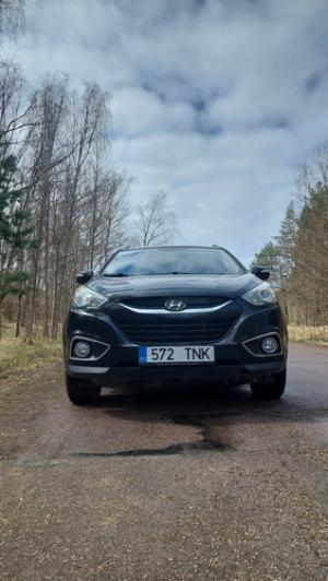 Melns Hyundai ix35 2012 Tallina, ar dzinēja tilpumu 2.20 L un nobraukumu 140 tūkst. km par 7090 €, foto  vietnē AUTOMOTO.COM.LV