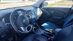 Melns Hyundai ix35 2012 Tallina, ar dzinēja tilpumu 2.20 L un nobraukumu 140 tūkst. km par 7090 €, foto 5 vietnē AUTOMOTO.COM.LV