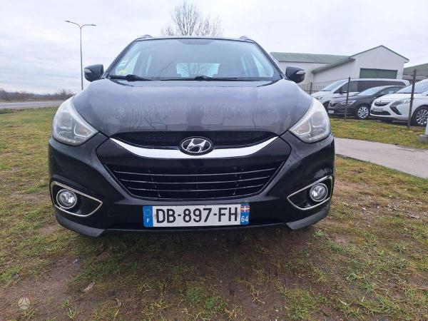 Melns Hyundai ix35 2013 Tauragė, ar dzinēja tilpumu 2.00 L un nobraukumu 210 tūkst. km par 6700 €, foto 2 vietnē AUTOMOTO.COM.LV