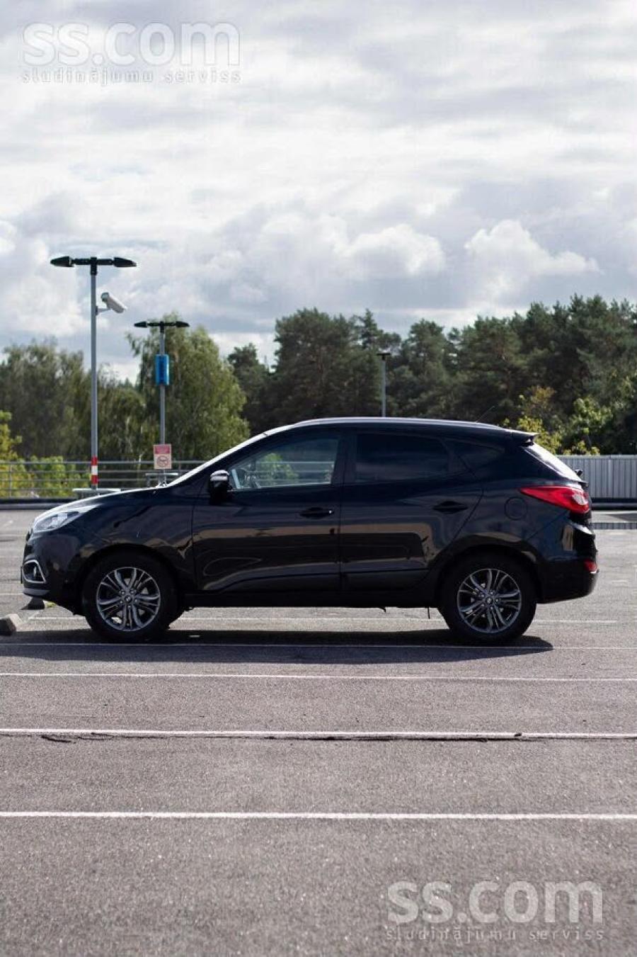 Melns Hyundai ix35 2013 Rīga, ar dzinēja tilpumu 1.70 L un nobraukumu 177 tūkst. km par 5900 €, foto 6 vietnē AUTOMOTO.COM.LV