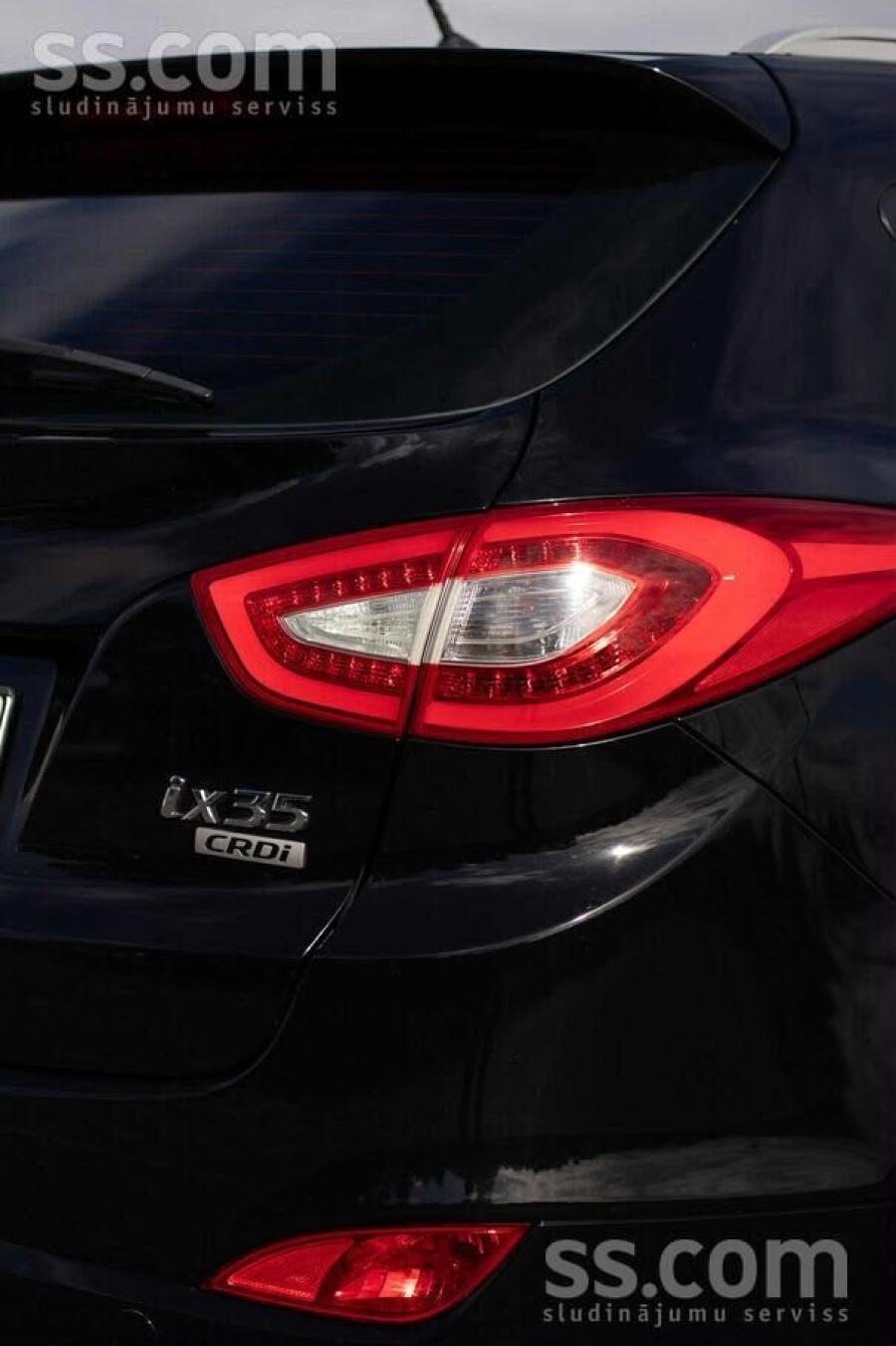 Melns Hyundai ix35 2013 Rīga, ar dzinēja tilpumu 1.70 L un nobraukumu 177 tūkst. km par 5900 €, foto 9 vietnē AUTOMOTO.COM.LV