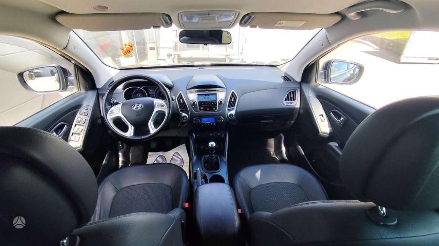 Melns Hyundai ix35 2013 Kauņa, ar dzinēja tilpumu 2.00 L un nobraukumu 87 tūkst. km par 6950 €, foto 3 vietnē AUTOMOTO.COM.LV