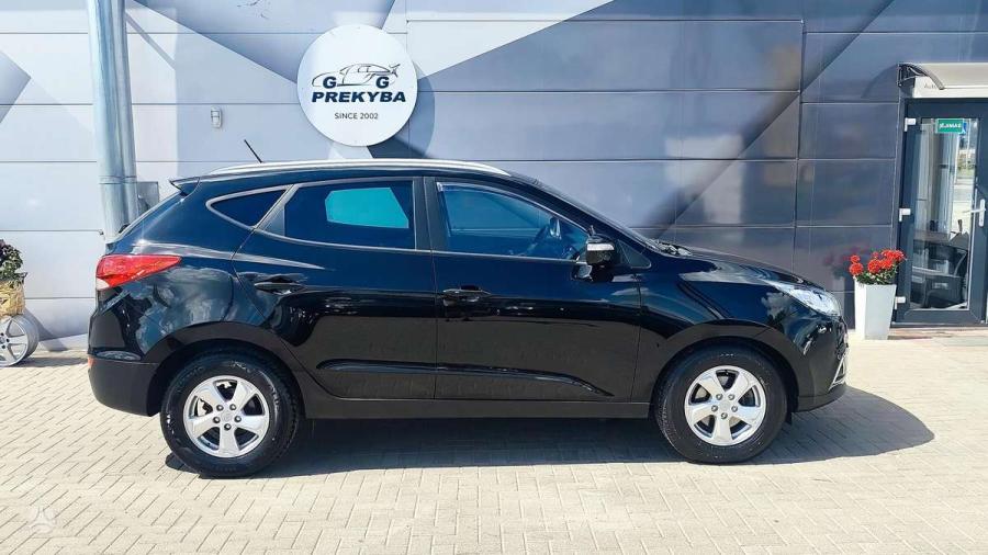 Melns Hyundai ix35 2013 Kauņa, ar dzinēja tilpumu 2.00 L un nobraukumu 87 tūkst. km par 6950 €, foto 6 vietnē AUTOMOTO.COM.LV