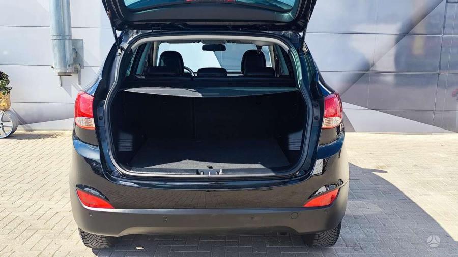 Melns Hyundai ix35 2013 Kauņa, ar dzinēja tilpumu 2.00 L un nobraukumu 87 tūkst. km par 6950 €, foto 11 vietnē AUTOMOTO.COM.LV