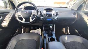 Melns Hyundai ix35 2013 Kauņa, ar dzinēja tilpumu 2.00 L un nobraukumu 87 tūkst. km par 6950 €, foto 12 vietnē AUTOMOTO.COM.LV