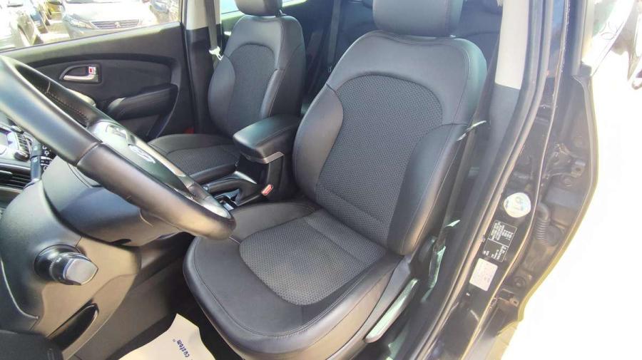 Melns Hyundai ix35 2013 Kauņa, ar dzinēja tilpumu 2.00 L un nobraukumu 87 tūkst. km par 6950 €, foto 15 vietnē AUTOMOTO.COM.LV