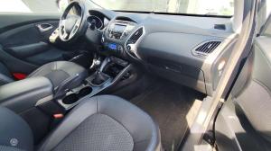 Melns Hyundai ix35 2013 Kauņa, ar dzinēja tilpumu 2.00 L un nobraukumu 87 tūkst. km par 6950 €, foto 16 vietnē AUTOMOTO.COM.LV