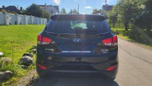 Melns Hyundai ix35 2013 Šauļi, ar dzinēja tilpumu 1.69 L un nobraukumu 184 tūkst. km par 5950 €, foto 8 vietnē AUTOMOTO.COM.LV
