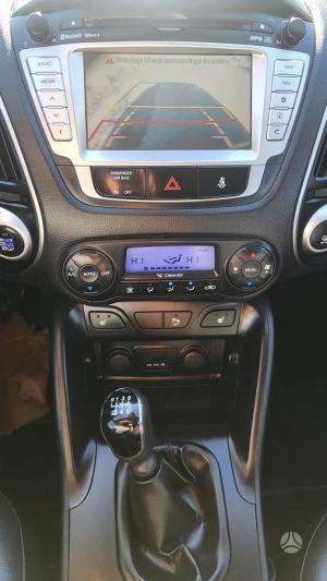 Melns Hyundai ix35 2013 Šauļi, ar dzinēja tilpumu 1.69 L un nobraukumu 184 tūkst. km par 5950 €, foto 34 vietnē AUTOMOTO.COM.LV