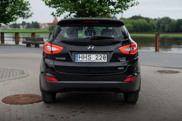 Melns Hyundai ix35 2014 Kauņa, ar dzinēja tilpumu 2.00 L un nobraukumu 226 tūkst. km par 6150 €, foto 11 vietnē AUTOMOTO.COM.LV