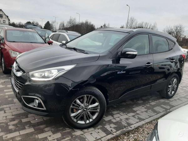 Melns Hyundai ix35 2014 Kauņa, ar dzinēja tilpumu 1.69 L un nobraukumu 200 tūkst. km par 6850 €, foto 1 vietnē AUTOMOTO.COM.LV