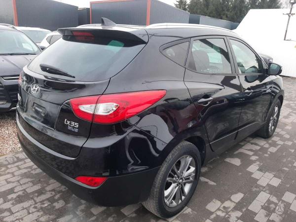 Melns Hyundai ix35 2014 Kauņa, ar dzinēja tilpumu 1.69 L un nobraukumu 200 tūkst. km par 6850 €, foto 7 vietnē AUTOMOTO.COM.LV