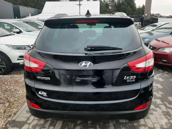 Melns Hyundai ix35 2014 Kauņa, ar dzinēja tilpumu 1.69 L un nobraukumu 200 tūkst. km par 6850 €, foto 8 vietnē AUTOMOTO.COM.LV