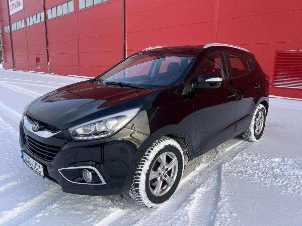 Melns Hyundai ix35 2014 Telšiai, ar dzinēja tilpumu 2.00 L un nobraukumu 120 tūkst. km par 5900 €, foto 2 vietnē AUTOMOTO.COM.LV