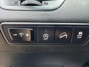 Black Hyundai ix35 2014 in Kelme, with an engine capacity of 1.59 L and mileage of 223 thousand km for 6700 €, photo 18 on AUTOMOTO.COM.LV