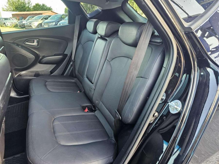 Melns Hyundai ix35 2014 Ukmergė, ar dzinēja tilpumu 2.00 L un nobraukumu 232 tūkst. km par 7550 €, foto 8 vietnē AUTOMOTO.COM.LV