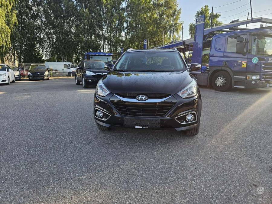 Melns Hyundai ix35 2014 Ukmergė, ar dzinēja tilpumu 2.00 L un nobraukumu 232 tūkst. km par 7550 €, foto 13 vietnē AUTOMOTO.COM.LV