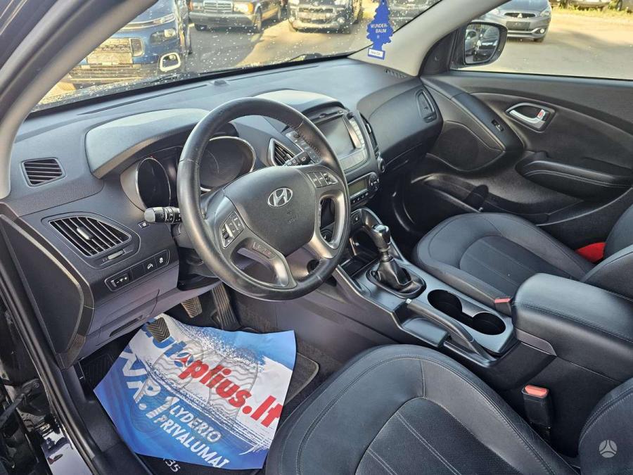 Melns Hyundai ix35 2014 Ukmergė, ar dzinēja tilpumu 2.00 L un nobraukumu 232 tūkst. km par 7550 €, foto 23 vietnē AUTOMOTO.COM.LV