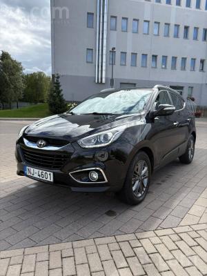 Melns Hyundai ix35 2014 Rīga, ar dzinēja tilpumu 2.00 L un nobraukumu 215 tūkst. km par 7500 €, foto 4 vietnē AUTOMOTO.COM.LV