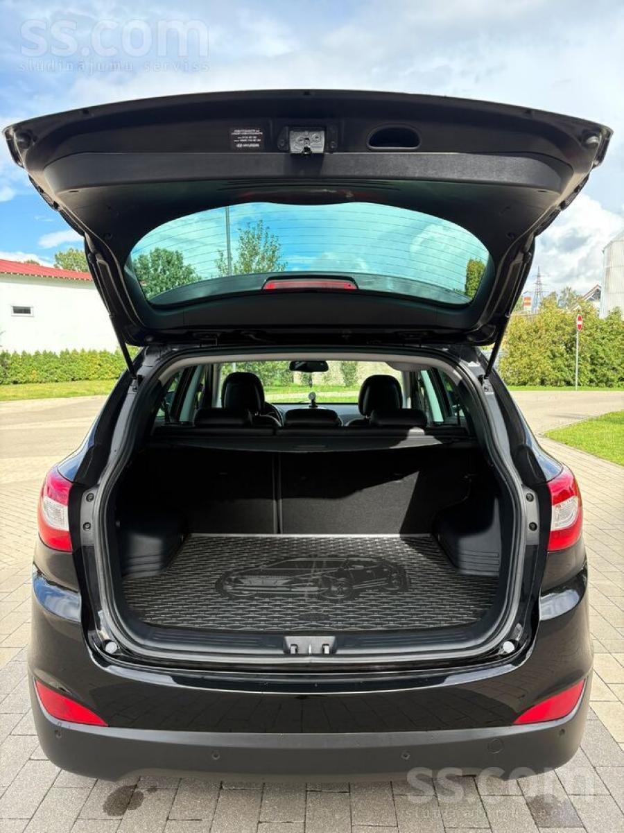 Melns Hyundai ix35 2014 Rīga, ar dzinēja tilpumu 2.00 L un nobraukumu 215 tūkst. km par 7500 €, foto 8 vietnē AUTOMOTO.COM.LV